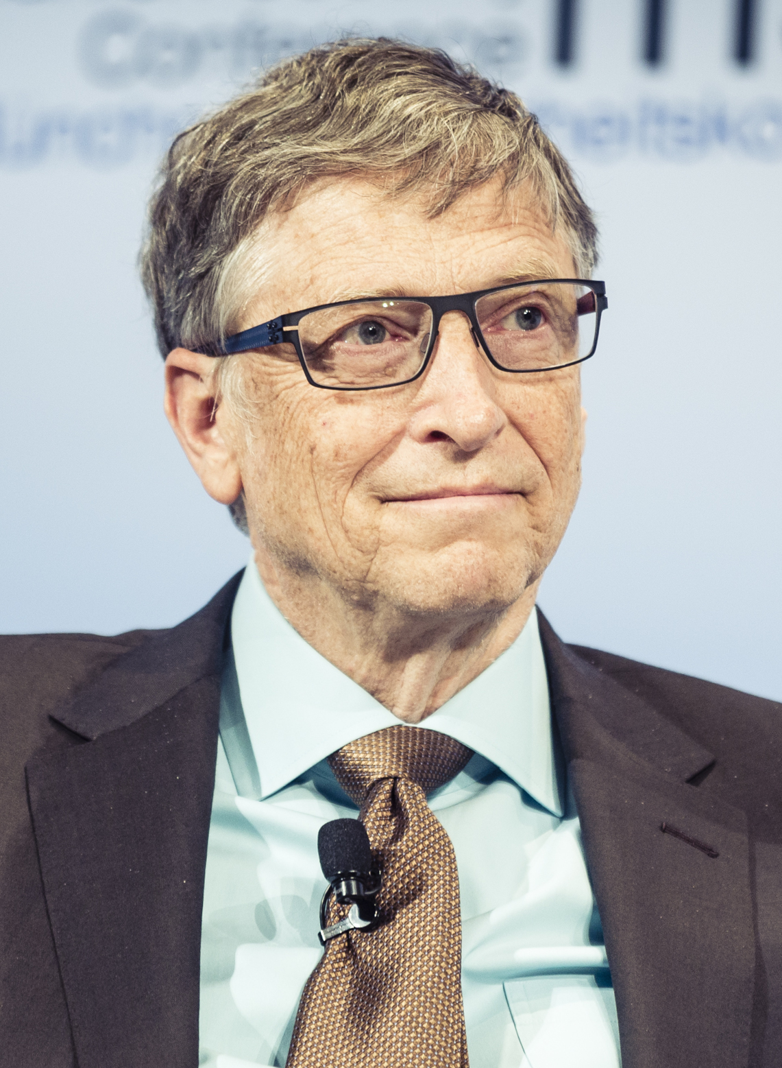 Secretul bine păstrat al lui Bill Gates. Ce face, de fapt, înainte să ...